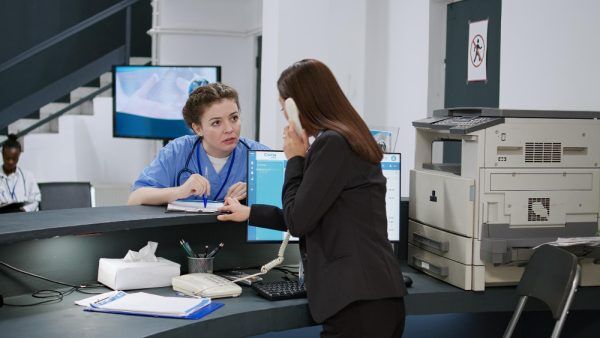 Medical Receptionist Job Description: Complete Guide 2025